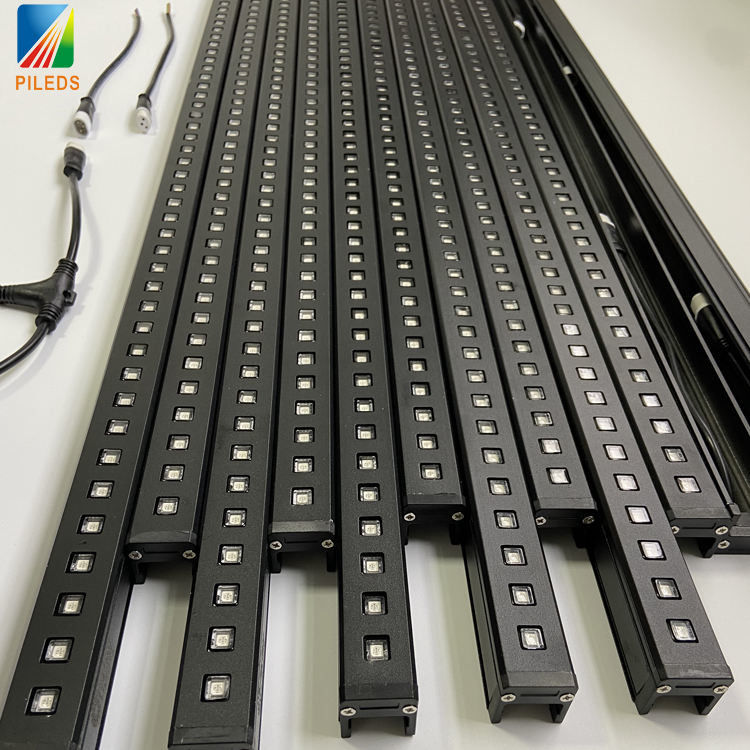 IP67 12W Pixel Light Bar , RGB LED Linear Light For Building Advertising